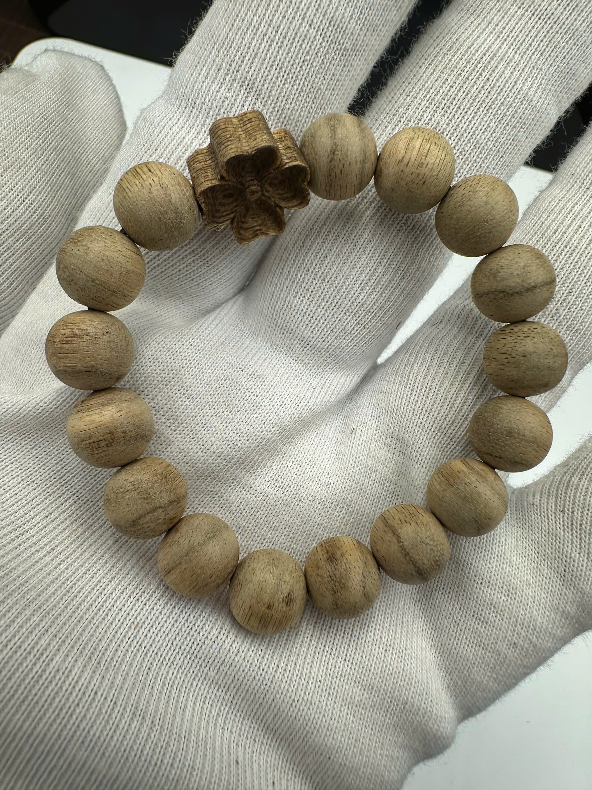 Vietnamese Agarwood Bracelet with Clover Charm - Natural Luck Talisman