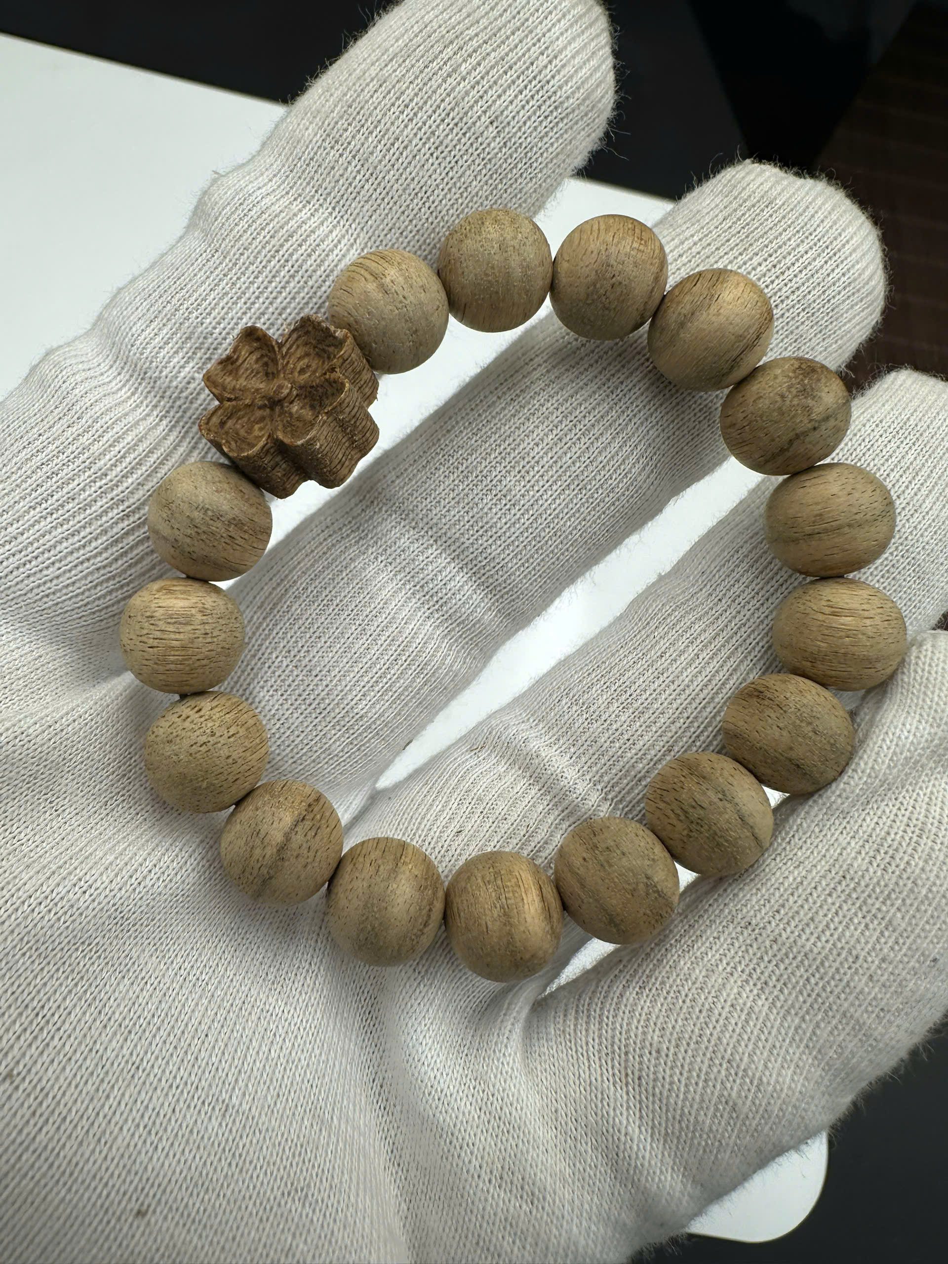 Vietnamese Agarwood Bracelet with Clover Charm - Natural Luck Talisman